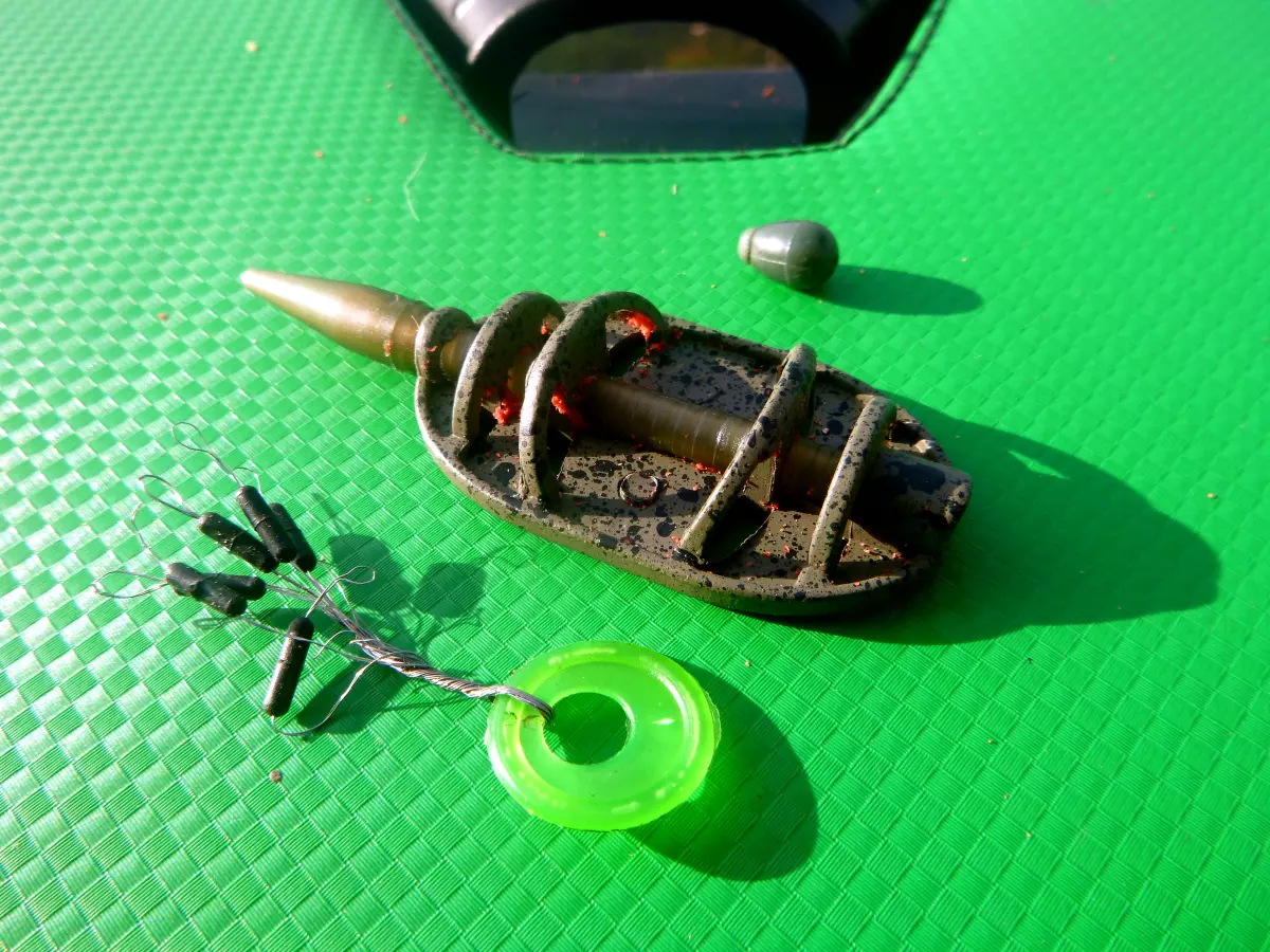 Method Feeder Montage binden - Anleitung | 16er-Haken.de